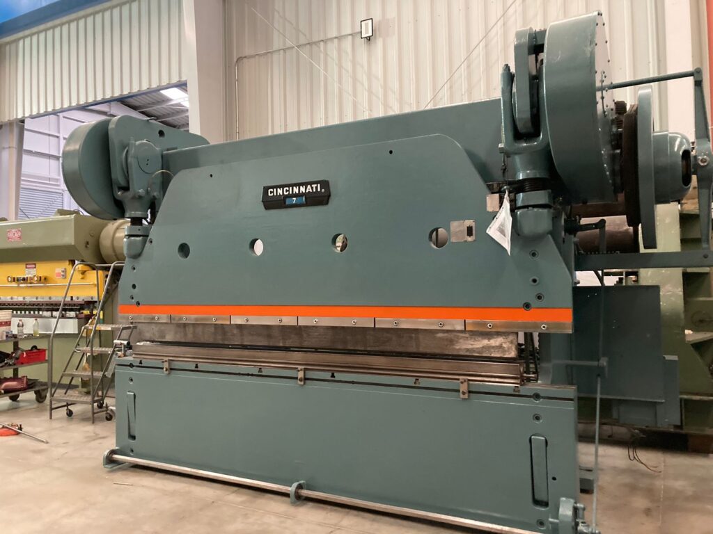 Dobladora De Cortina Cincinnati Series 7 Cap.175 Tons X 12 Pies - Maquinaria Marquez